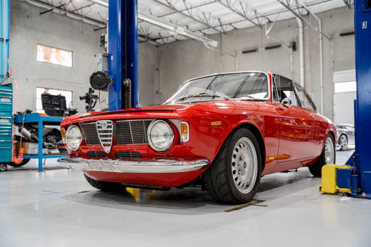 1967 Giulia Sprint GTV | Resto-mod – Dino Motorsport