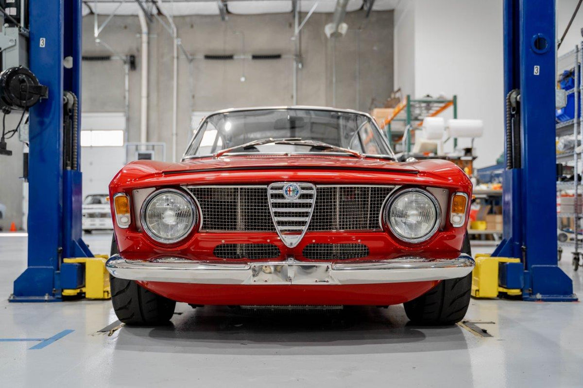1967 Giulia Sprint GTV | Resto-mod – Dino Motorsport